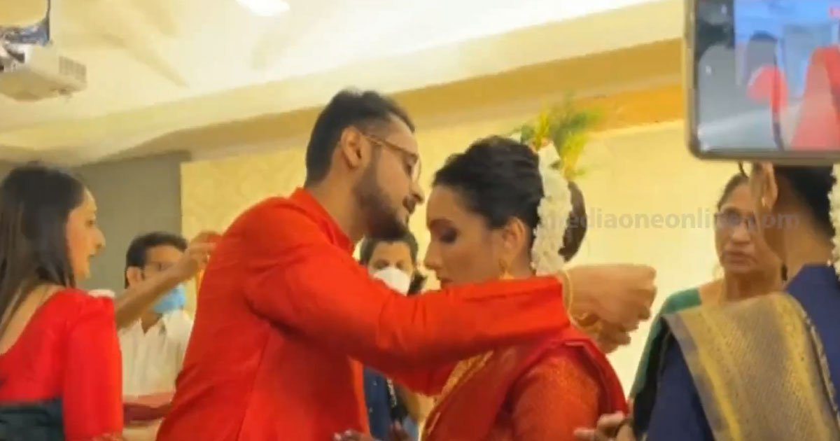 ഗായിക മഞ്ജരി വിവാഹിതയായി | singer manjari marriage