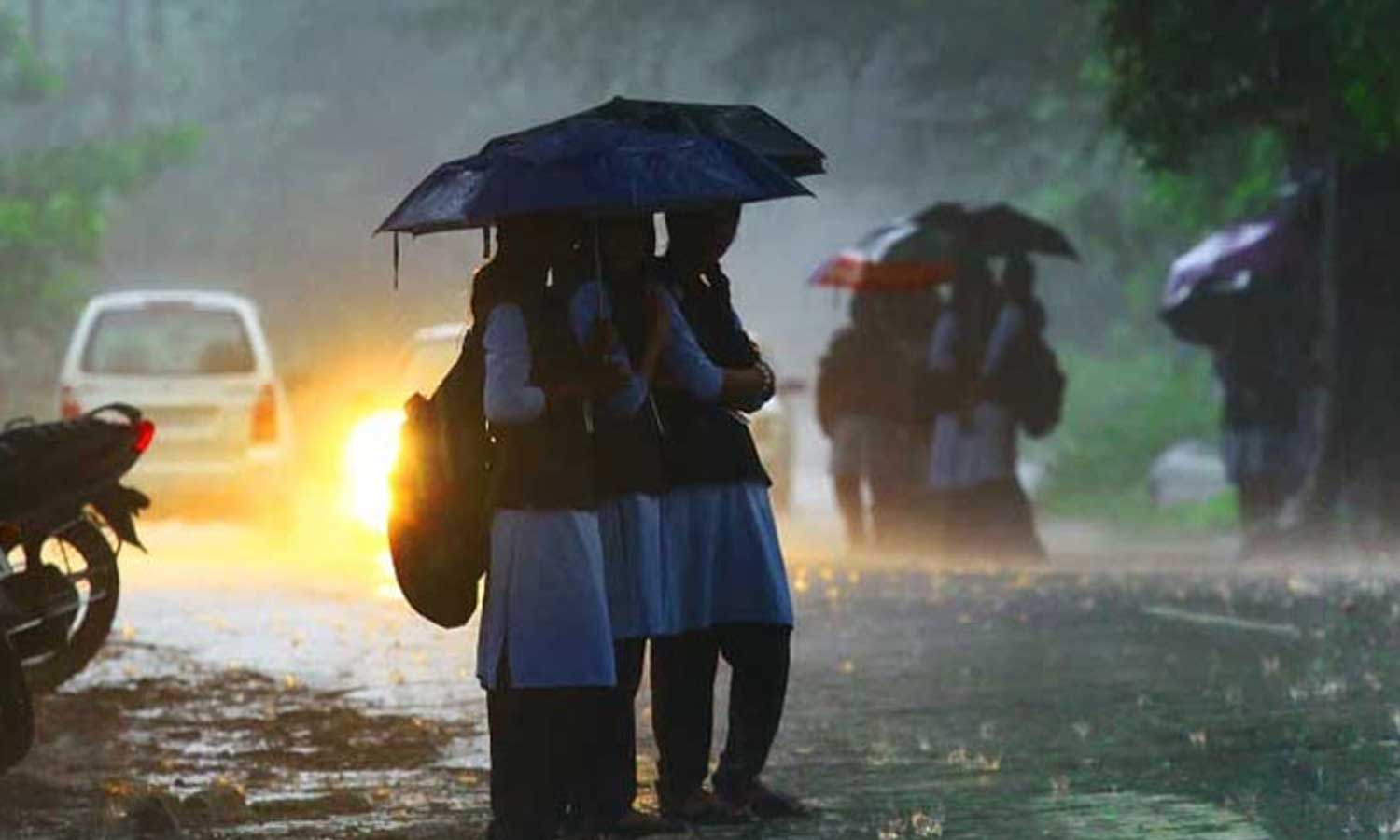 കനത്ത മഴ: സംസ്ഥാനത്തെ മൂന്ന് ജില്ലകളിൽ നാളെയും അവധി | Rain: Holiday in ...