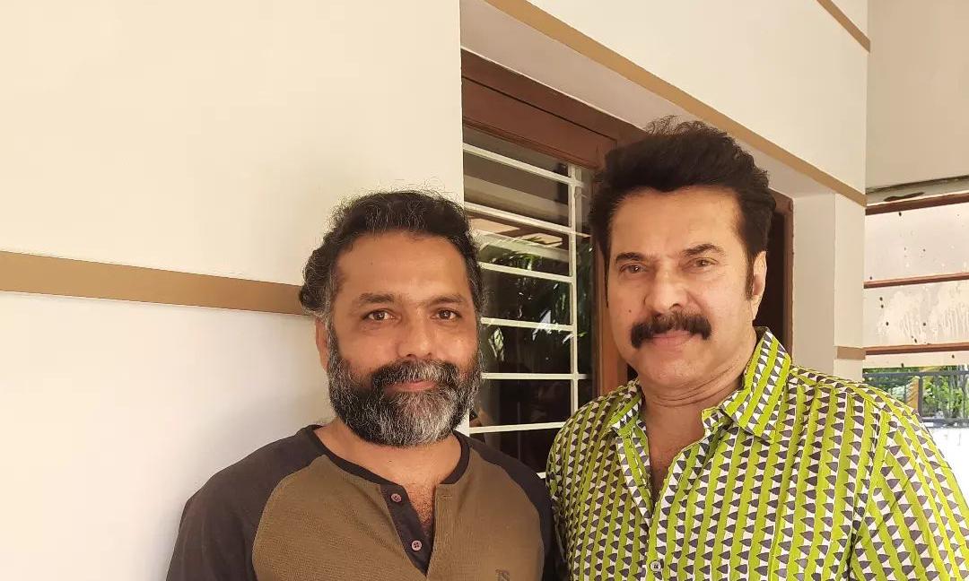 കുവൈത്ത് വിജയനല്ലേ? സിനിമയിൽ കണ്ടത് പോലെ അല്ല, കാണാൻ ചെറുപ്പമാണല്ലോ; മമ്മൂട്ടിയെ കണ്ട സന്തോഷം ...