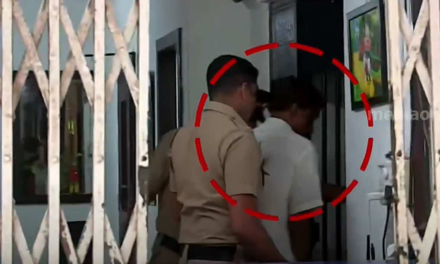 നരബലി കേസ്: ഷാഫി കുട്ടികളെയും എത്തിച്ചിരുന്നതായി പൊലീസ് | Elanthoor ...