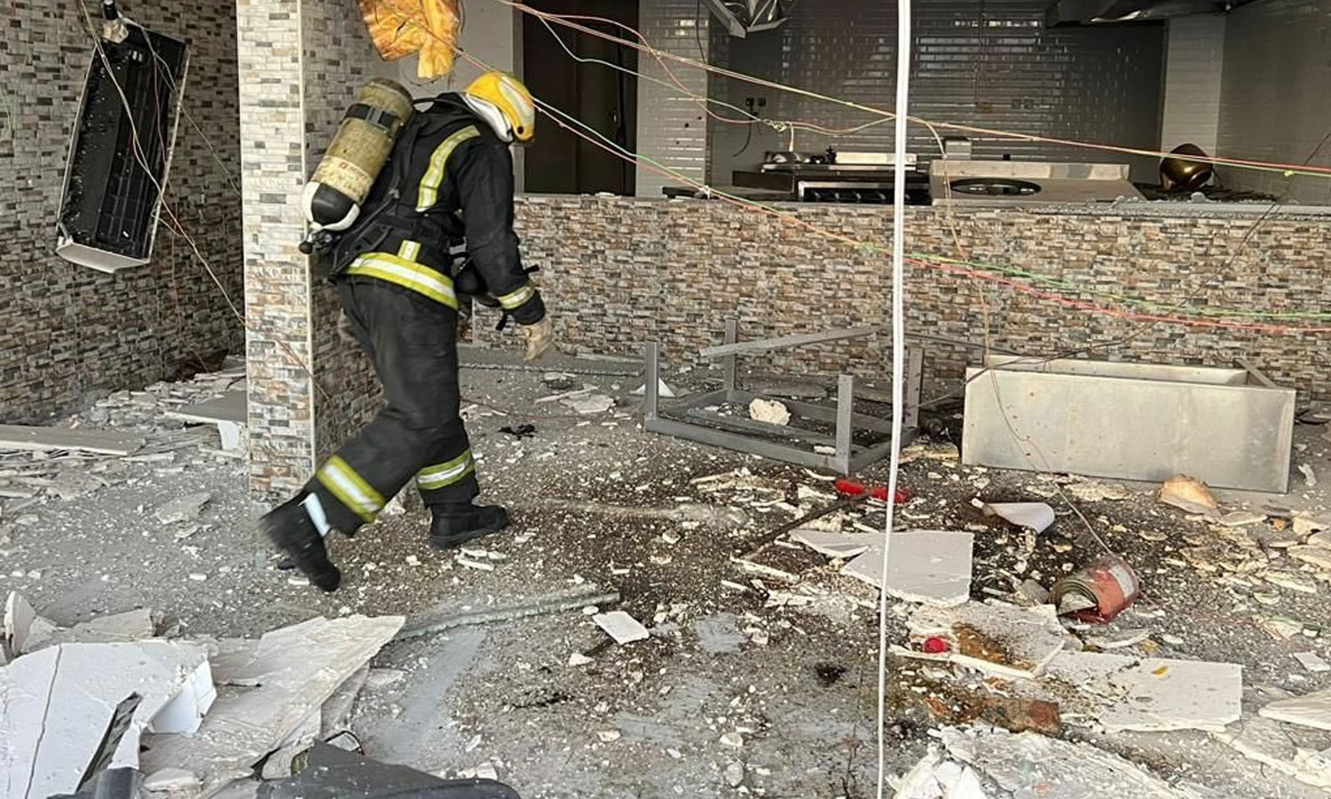 റിയാദില്‍ റെസ്റ്റോറന്റില്‍ ഗ്യാസ് സിലിണ്ടര്‍ പൊട്ടിത്തെറിച്ച് അഗ്നിബാധ ...