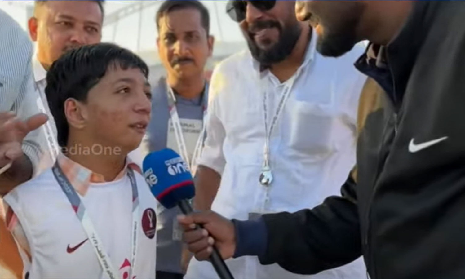 ലോകകപ്പ് ഉദ്ഘാടന വേദിയില്‍ ഗാനിം നിറഞ്ഞുനിന്നതിന്റെ സന്തോഷത്തിൽ അസീം ...