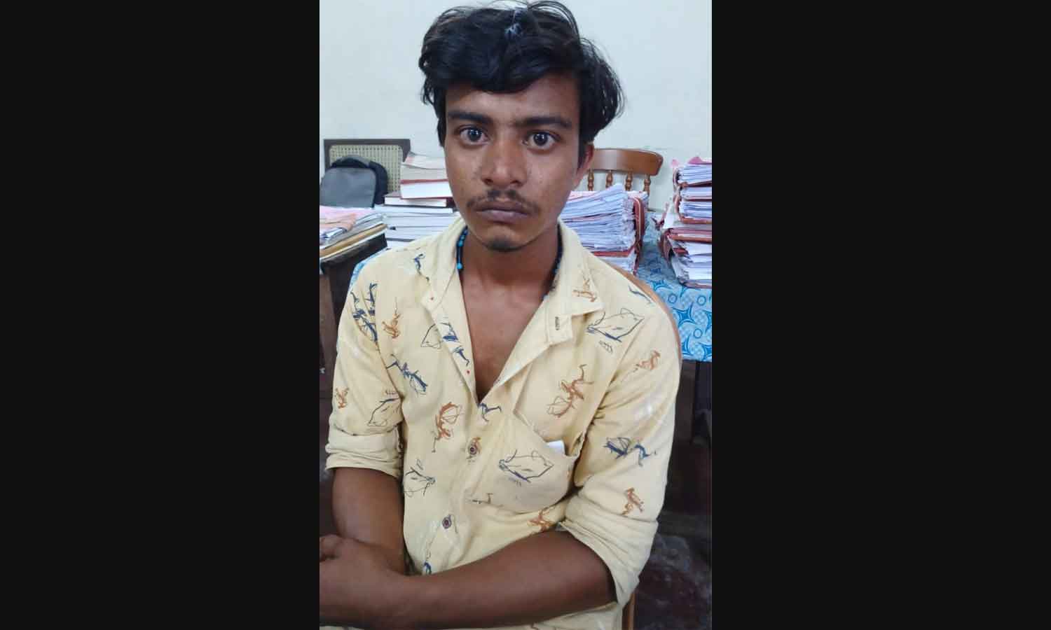 വീടിന്റെ ടെറസിൽ കഞ്ചാവ് ചെടി നട്ടുവളർത്തിയ യുവാവ് അറസ്റ്റിൽ