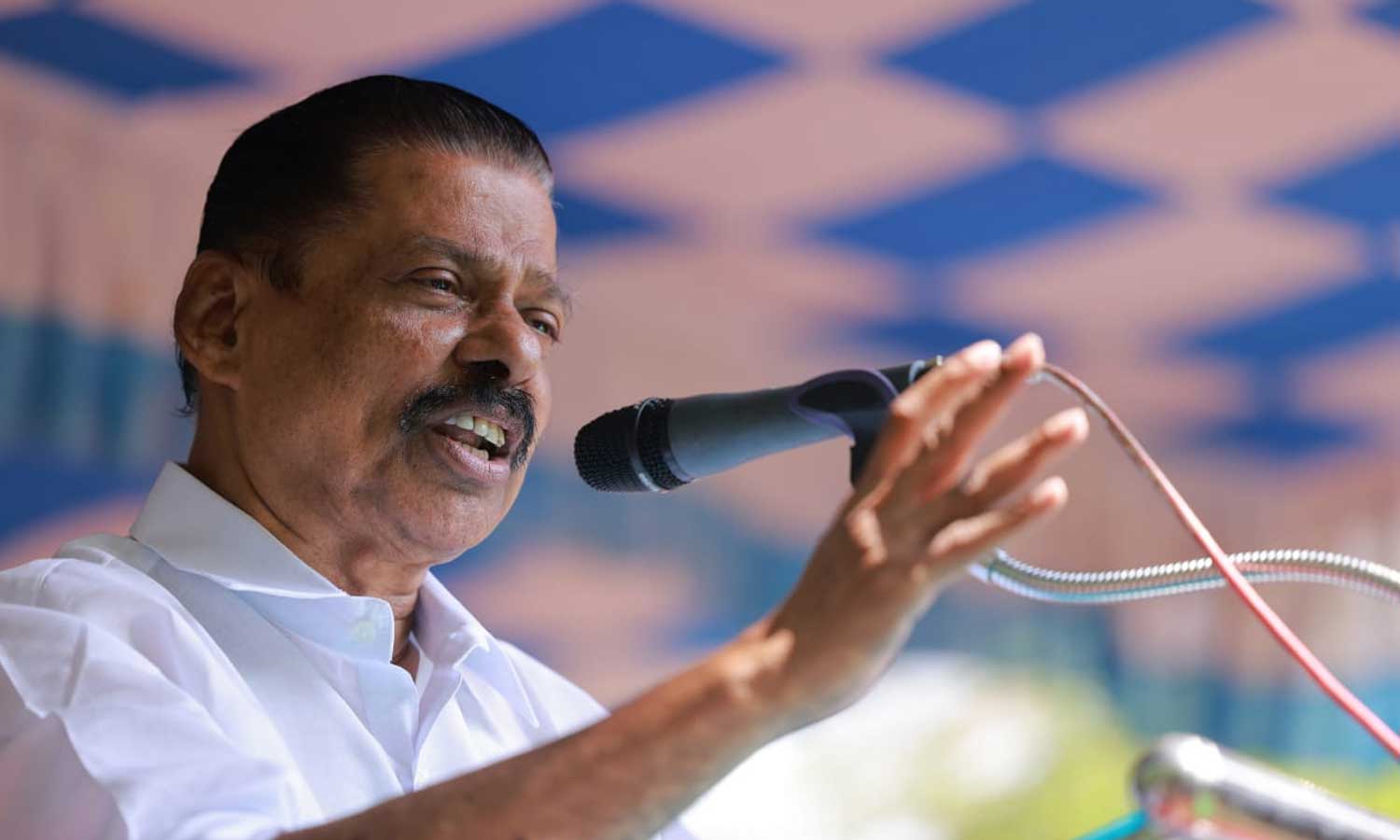 ദേവികുളത്ത് ഉപതെരഞ്ഞെടുപ്പ് ആവശ്യപ്പെട്ട കെ.പി.സി.സി പ്രസിഡന്റിന്റെ ...