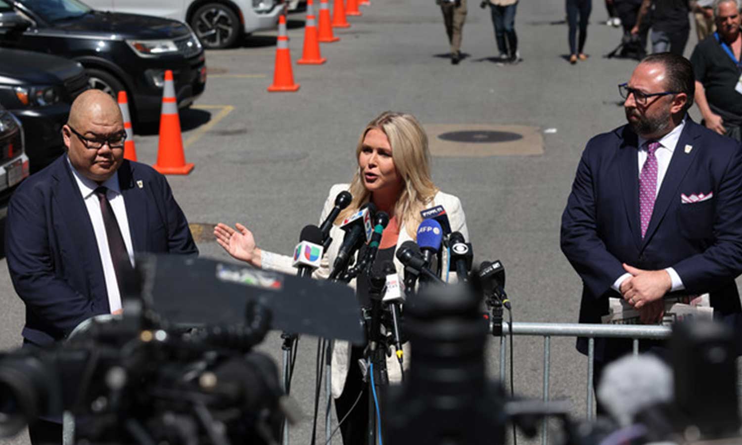 Donald Trump Names Karoline Leavitt As White House Press Secretary ...