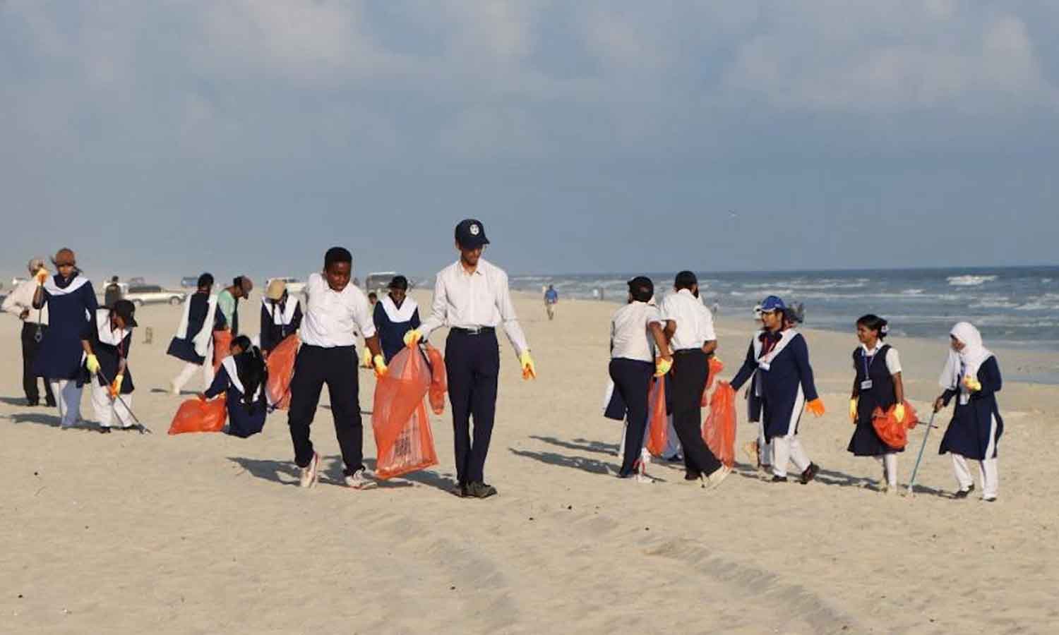Indian School Salalah Conducts Beach Cleaning Drive in Collaboration ...