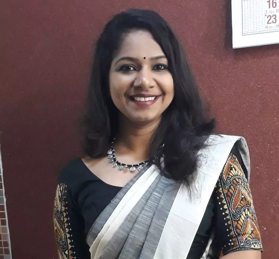 മീഡിയവണിന് അവാര്‍ഡ്: മികച്ച വാര്‍ത്താ അവതാരക അഞ്ജിത അശോക്